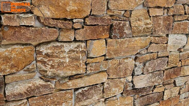 Lajas de piedra natural para exterior | Revestimiento y paneles